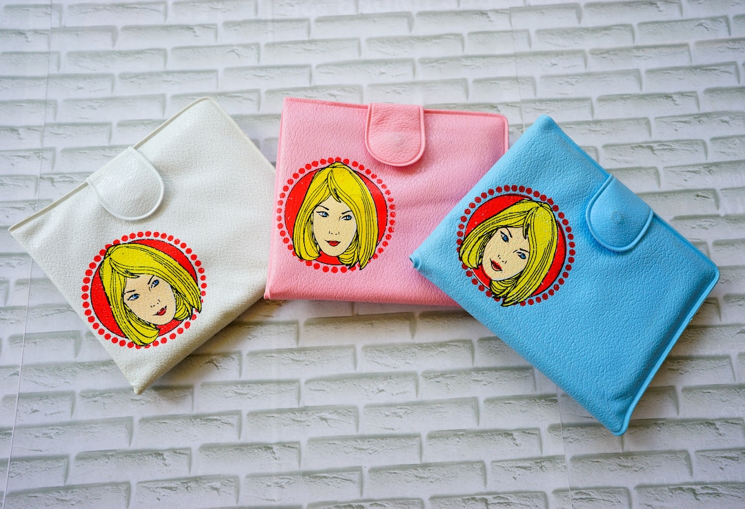 Vintage Children Vinyl Wallet/ 1960s-1970s Wallet/ Retro MCM Wallet ...