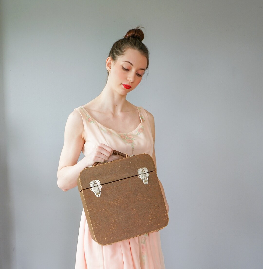 Vintage Record Vinyl Carrying Case/ Vintage Train Case/ 1950s-1960s ...