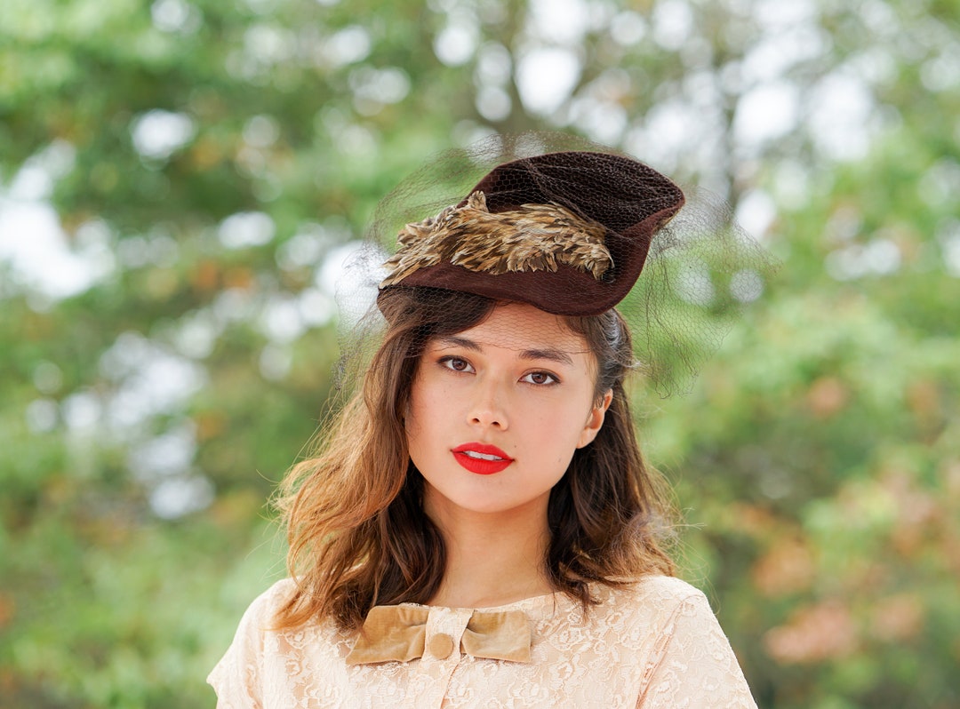 Vintage Tilt Topper Hat With Feather, 1940s Hat, Cartwheel Hat, Vintage ...