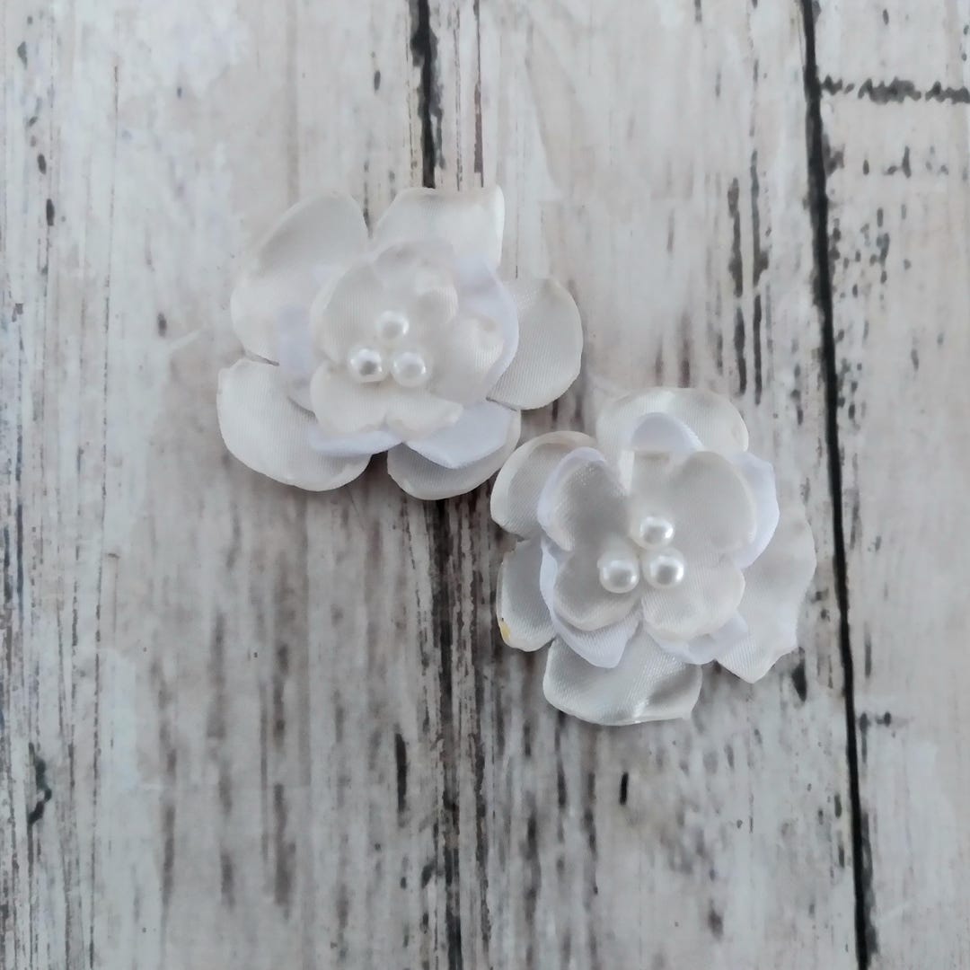 1 Inch Ivory and White Satin Flower Embellishments, Made to Order - Etsy