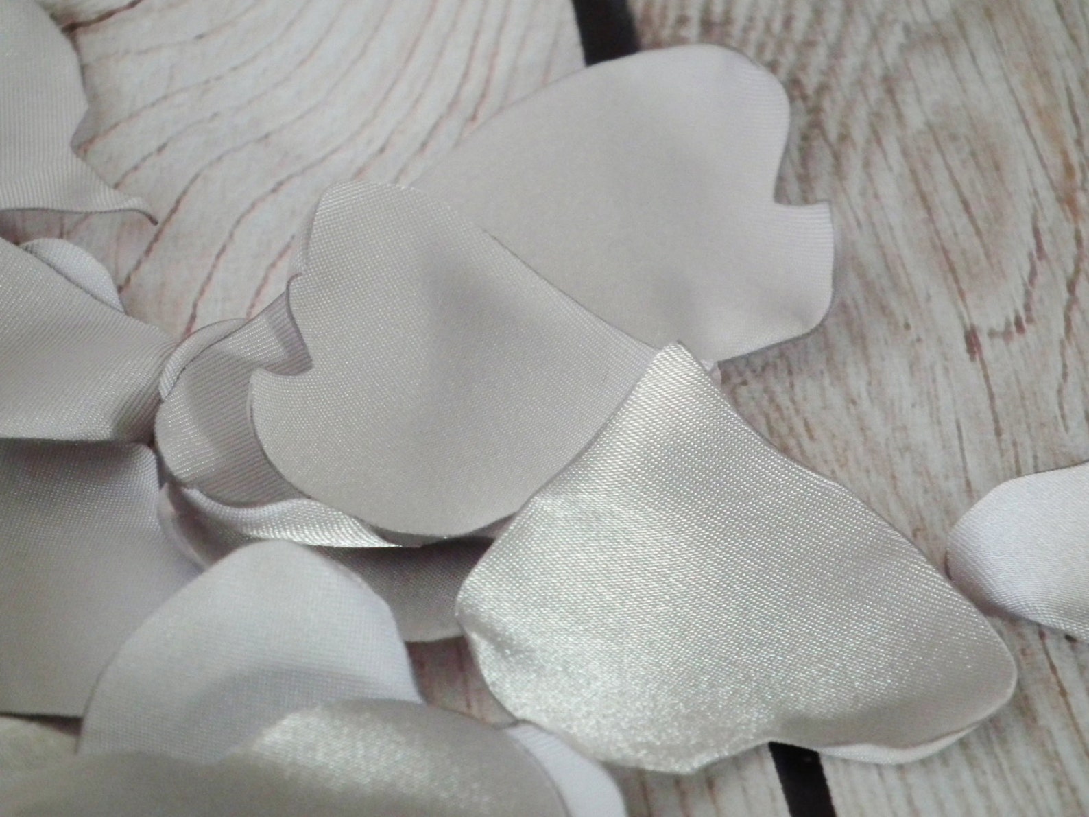 Heart Shaped Silver Satin Rose Petals Wedding Aisle - Etsy