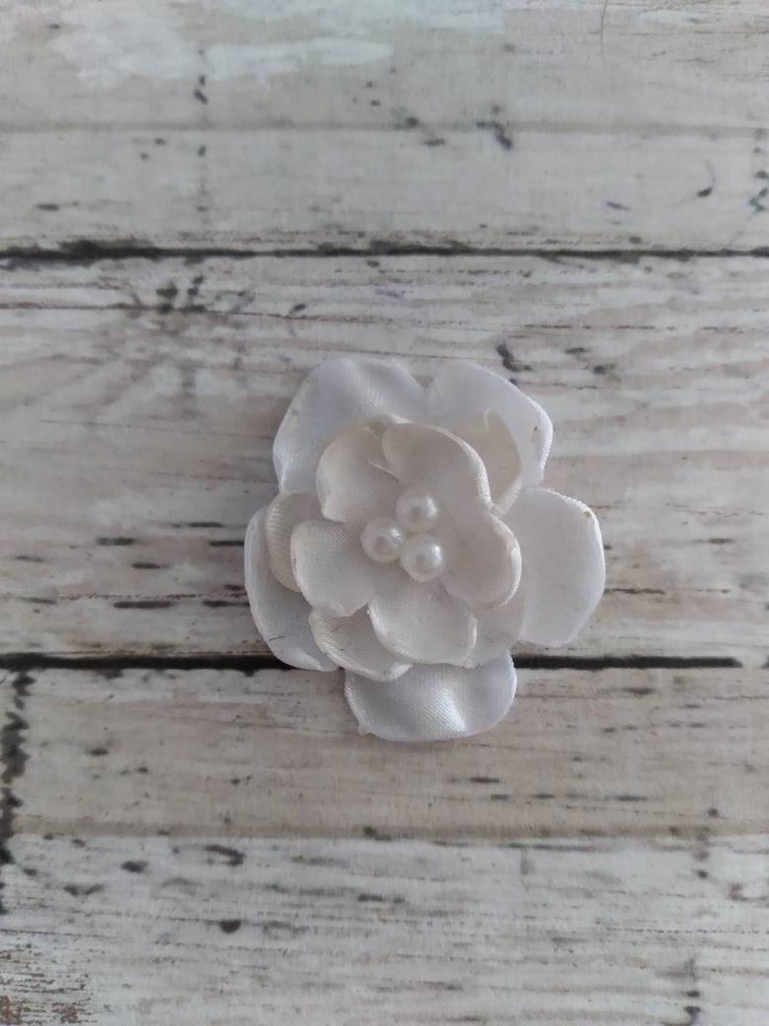 1 Inch Ivory and White Satin Flower Embellishments, Made to Order - Etsy