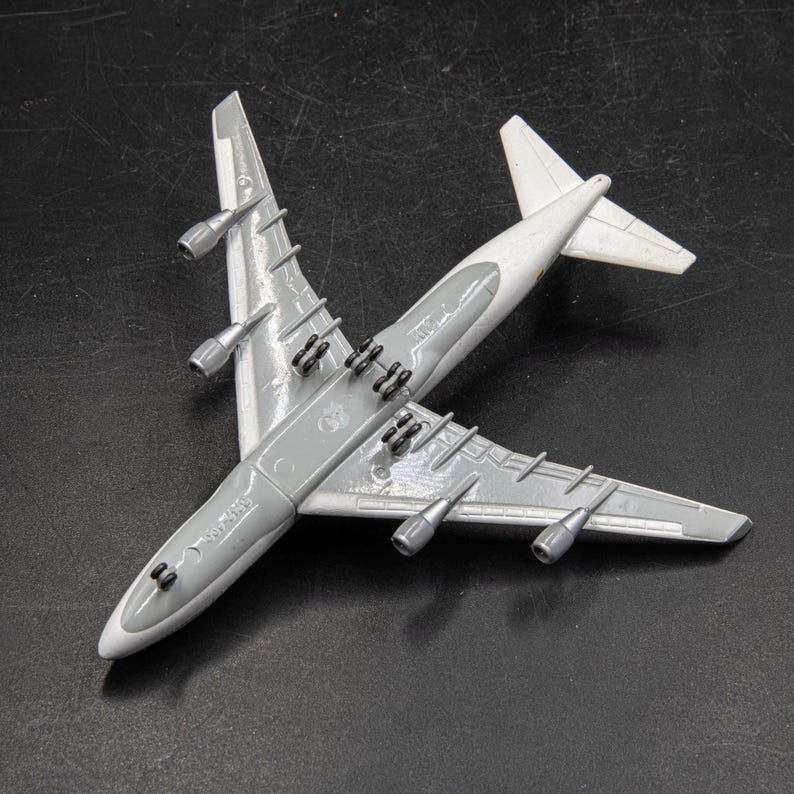 Lufthansa Boeing 747-400 Die-cast Airplane Model 1:500, Iconic ...