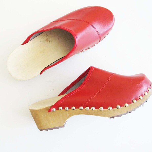 Red Clogs - Etsy