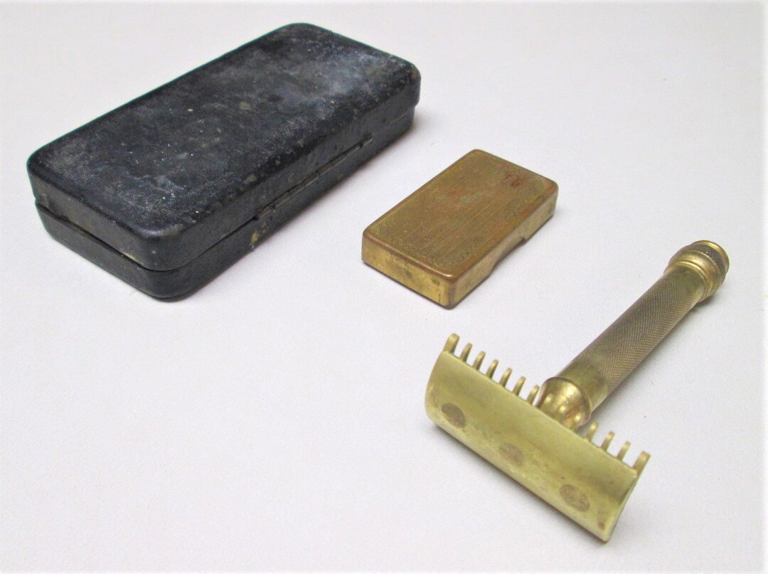 Vintage Gillette Early 1900’s Style Safety Razor, With Storage Case - Etsy
