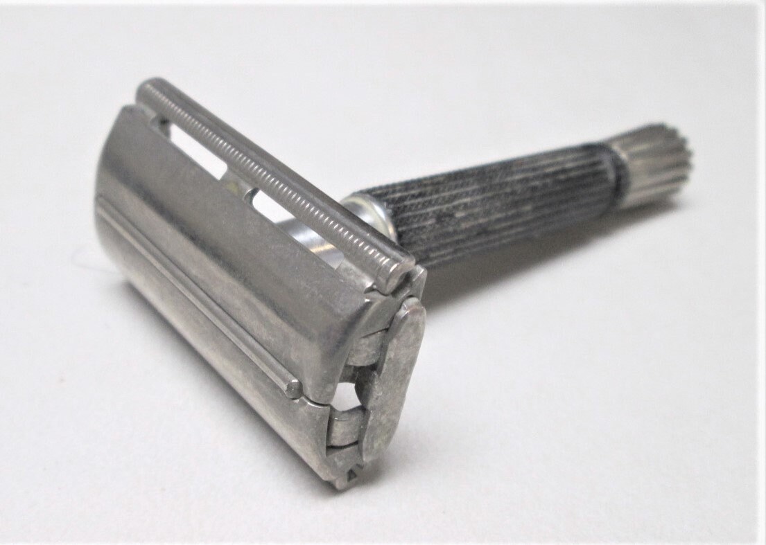Vintage Gillette 1960’s Style Safety Razor - Etsy