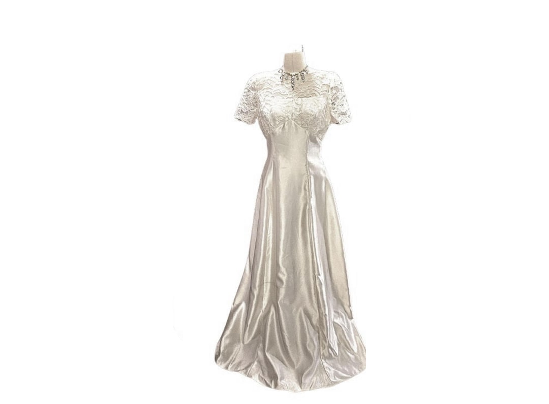 Vintage Alfred Angelo White Satin Wedding Gown: Lace Bodice, Large Bow ...