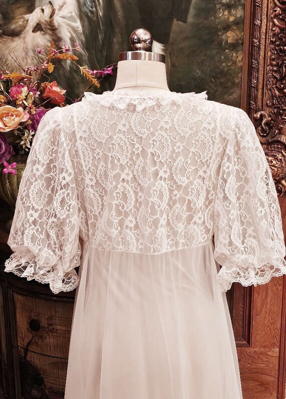 Newly Reduced Vintage Dominique Canada Southern Belle… - Gem