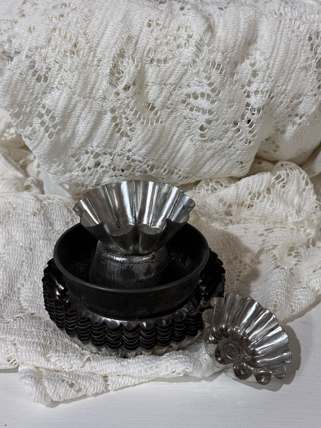 Vintage Tin Molds / Collection of TEN Jelly Molds / Pastry Tins ...