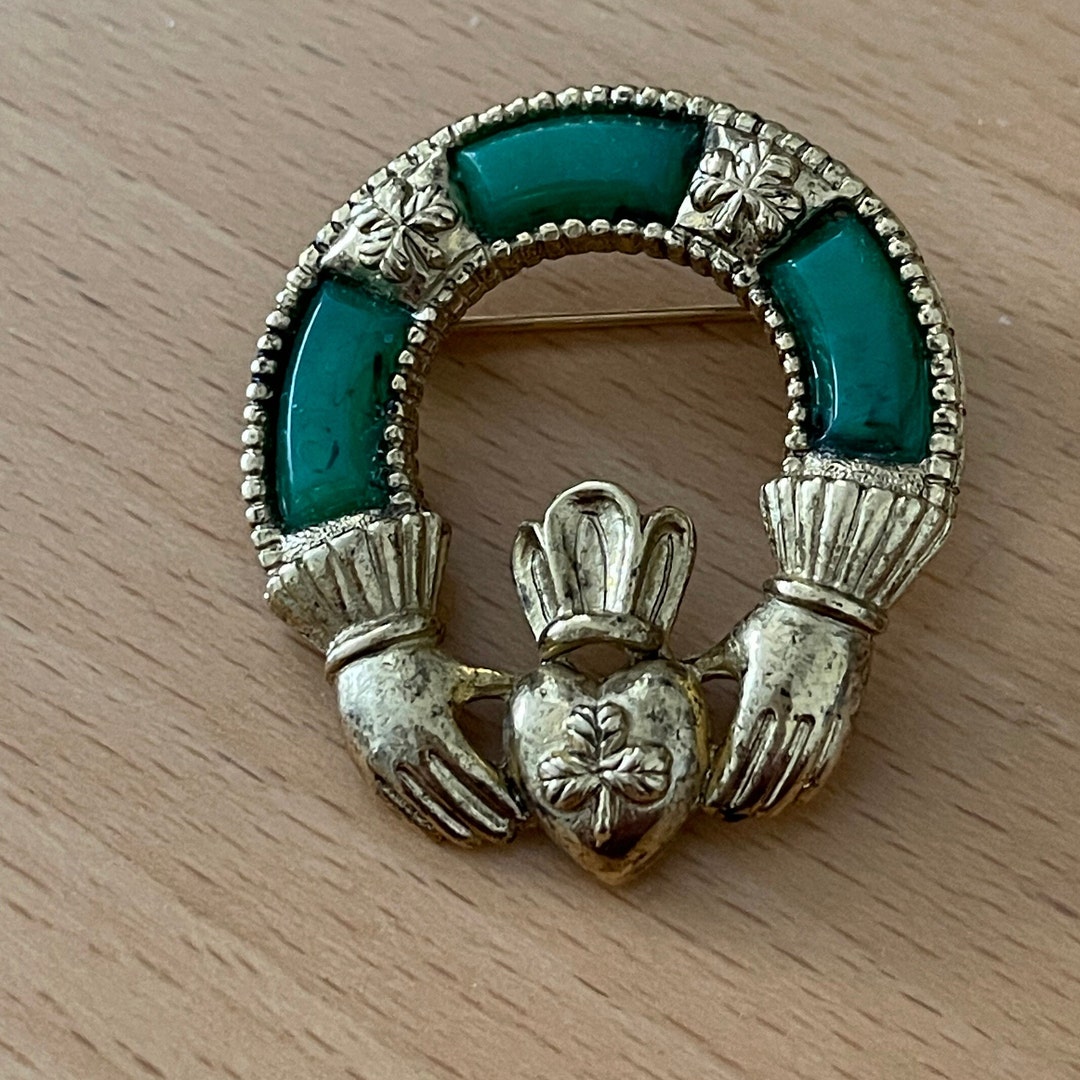 Vintage 1980s Sold’or Claddagh Pin Costume Jewelry Celtic Irish ...