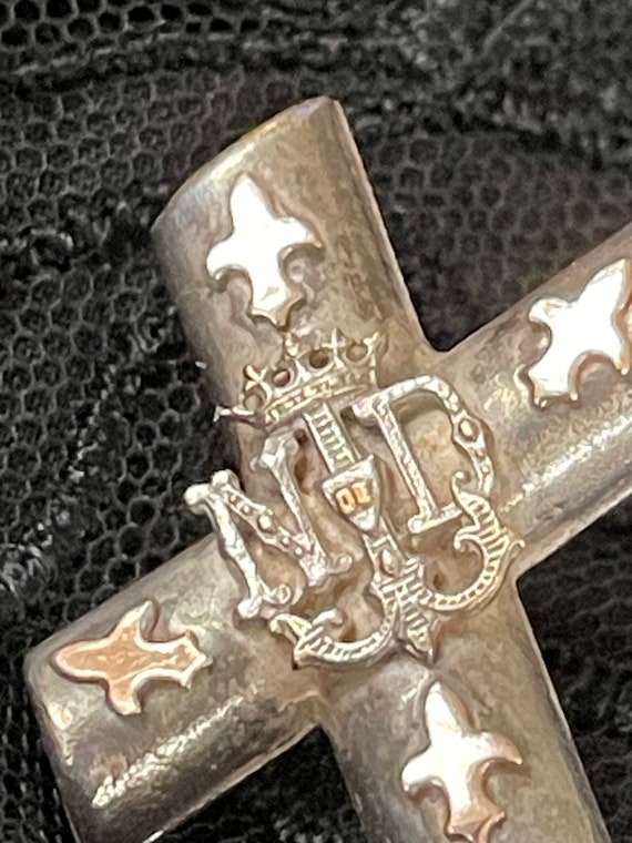 Vintage notre dame cross - Gem