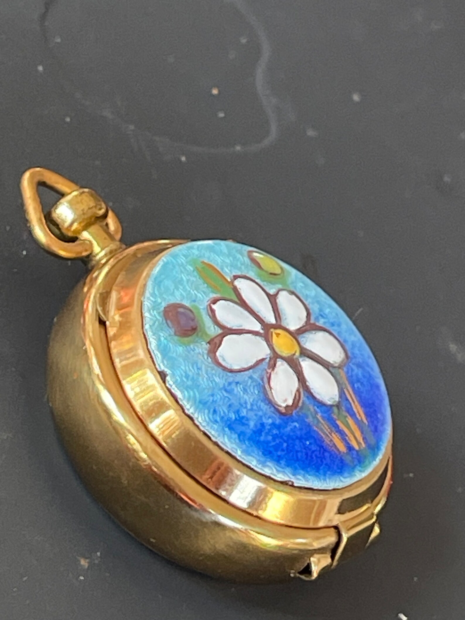 Vintage Enamed Daisy Pill Box Brass Tone Pocket Watch Style - Etsy