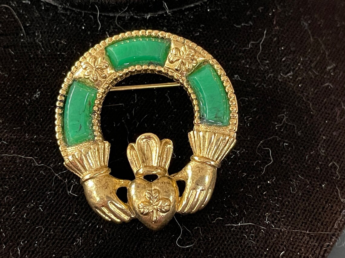 Vintage 1980s Soldor Claddagh Pin Costume Jewelry Celtic Irish ...
