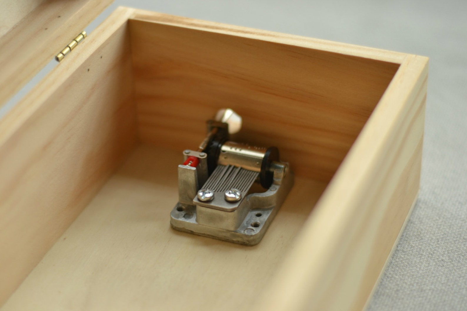 DIY Music Box. Box Hand Cranked Mechanism - Etsy