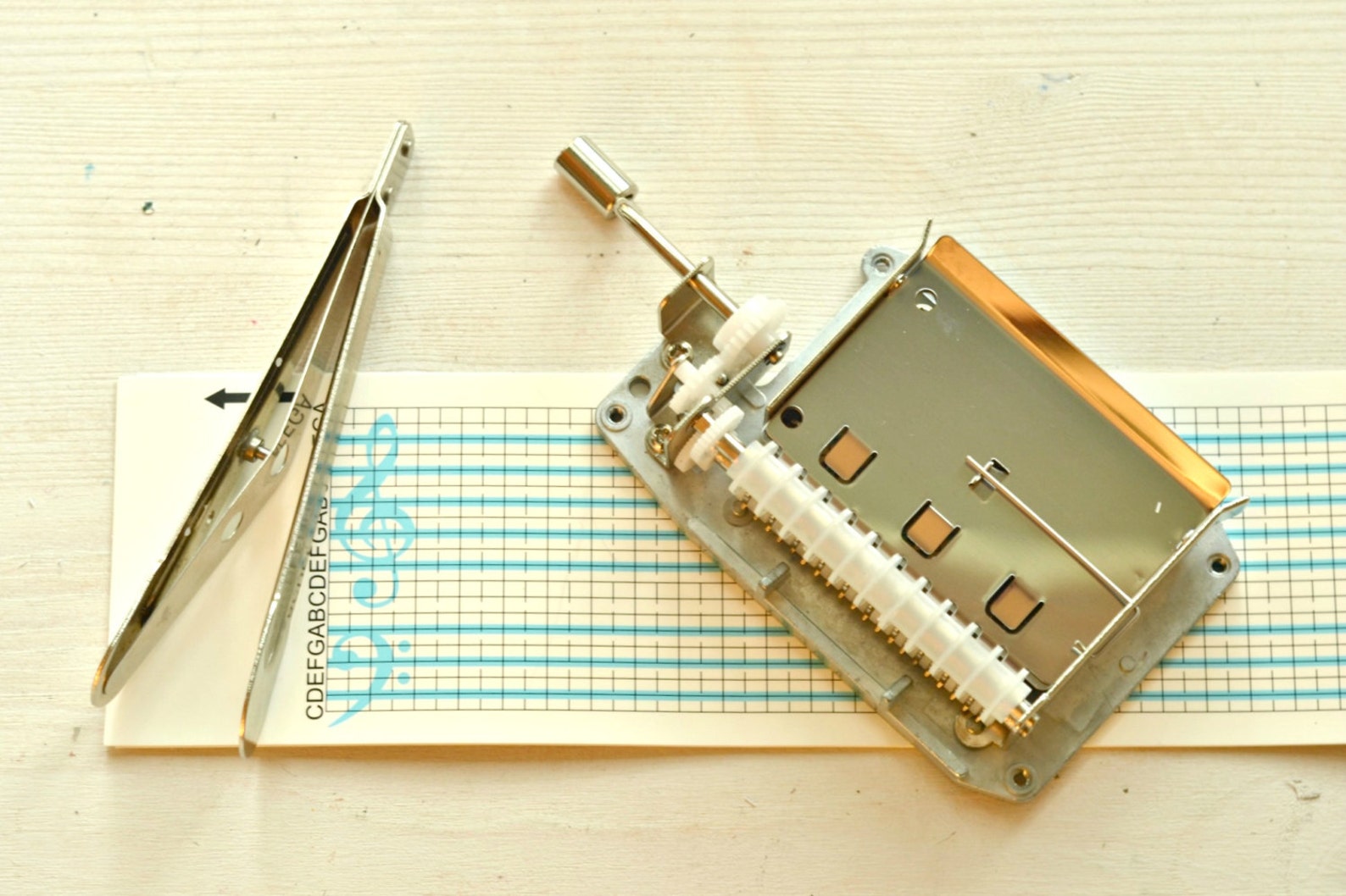 DIY Music Box 20 Notes. Hand Cranked Musical Movement. Your - Etsy