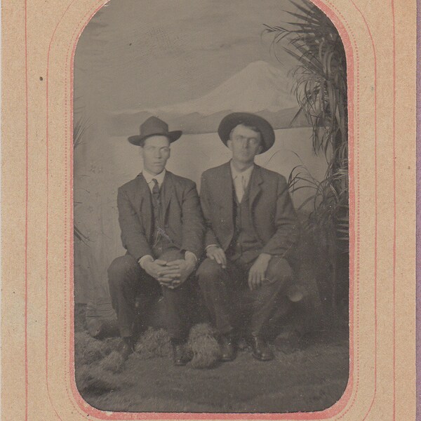 Two Gentlemen - Etsy