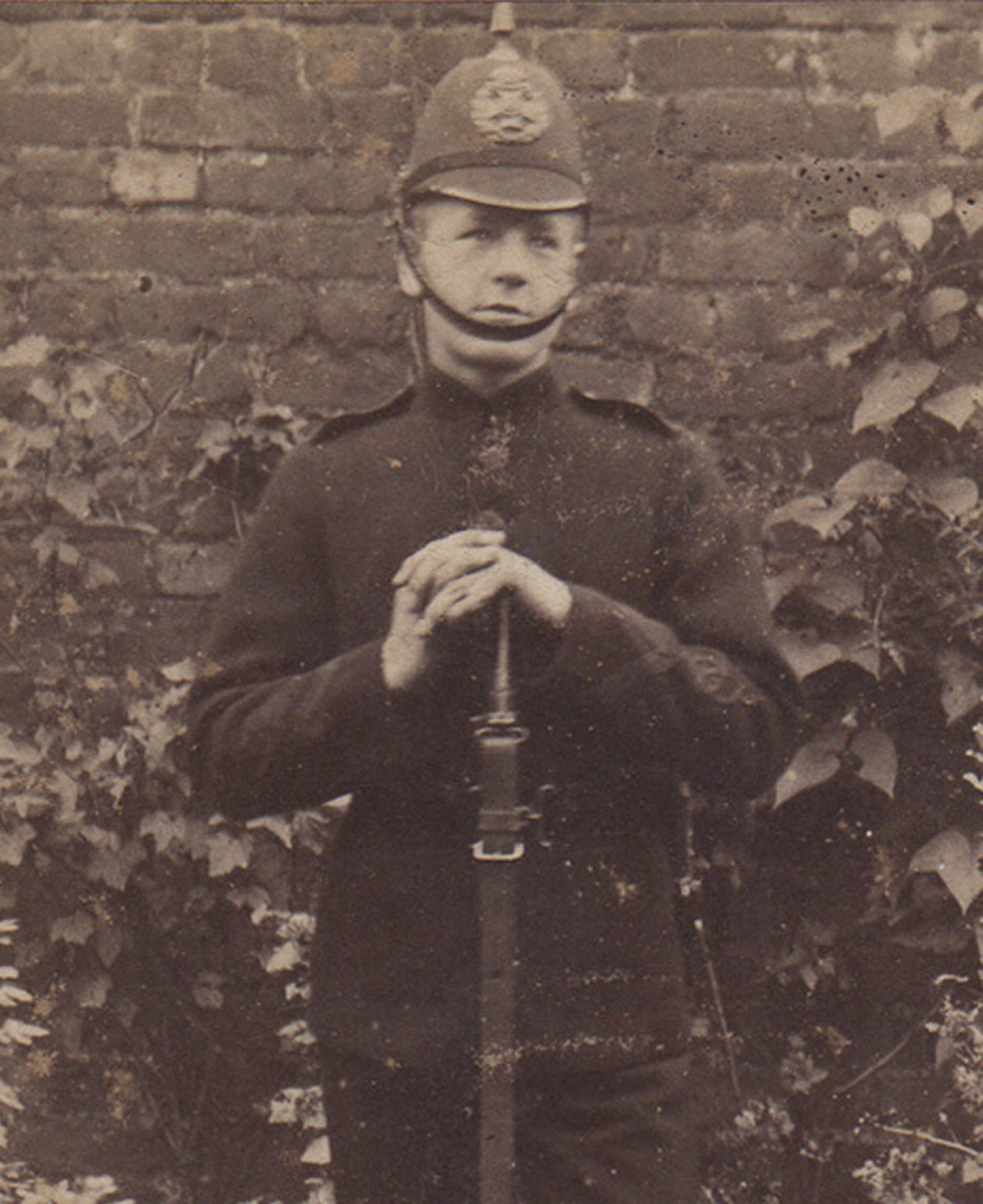 CDV of a British Soldier With a Rifle - Etsy