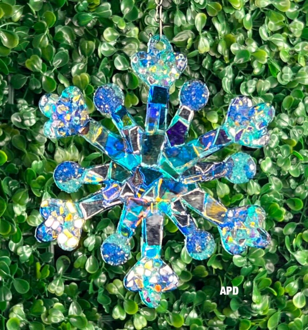 Snowflake Suncatcher.. APD.. Suncatchers.. Seasonal Item.. Whirlygig ...