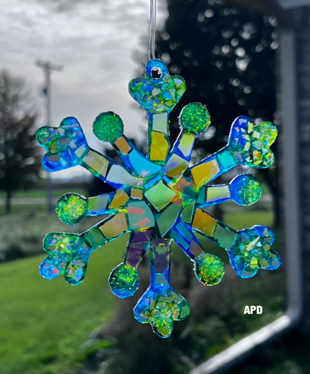 5” Snowflake Suncatcher.. APD.. Suncatchers.. Seasonal Item.. Whirlygig ...