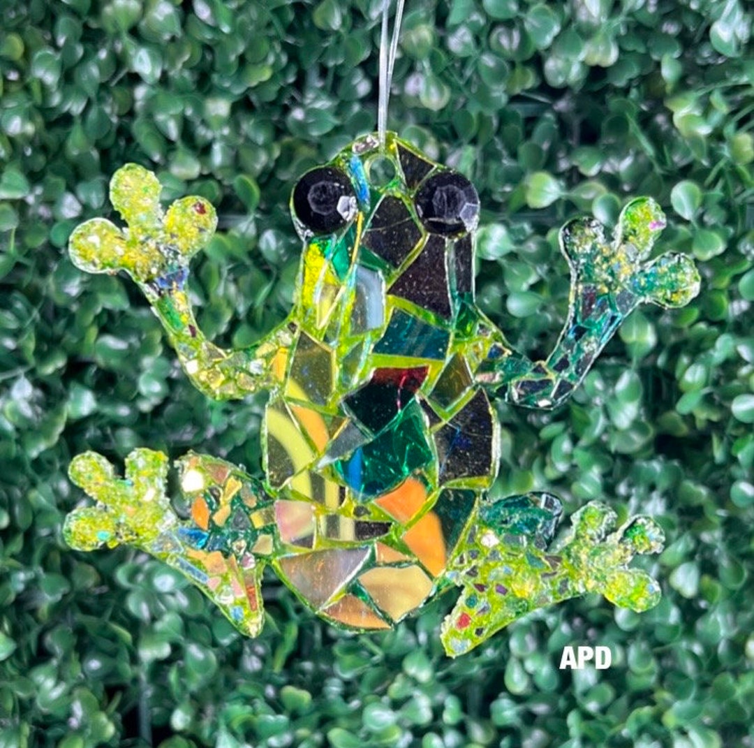 Light Green Frog.. APD.. Sun Catcher.. Frog Garden Decoration.. Patio ...