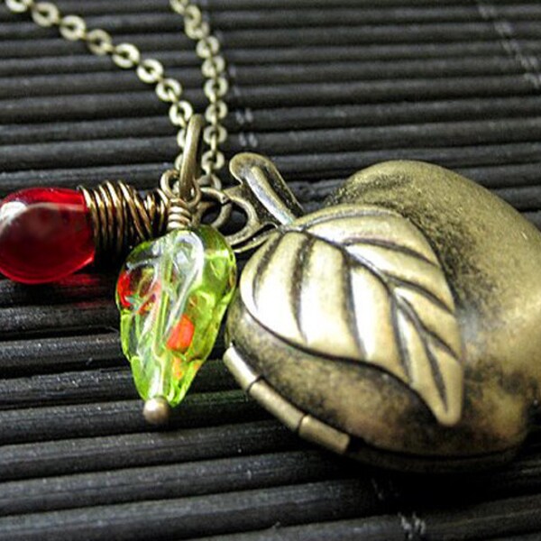 Apple Necklace - Etsy