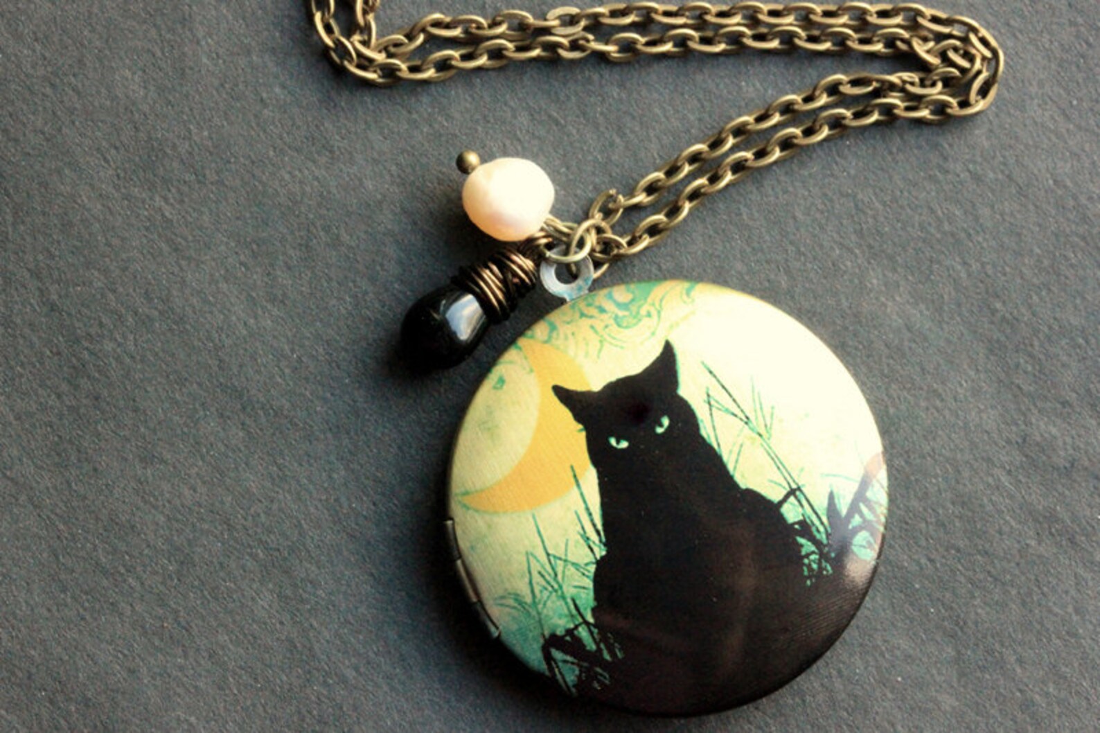 Cat Locket Necklace. Black Cat Necklace With Black Teardrop - Etsy