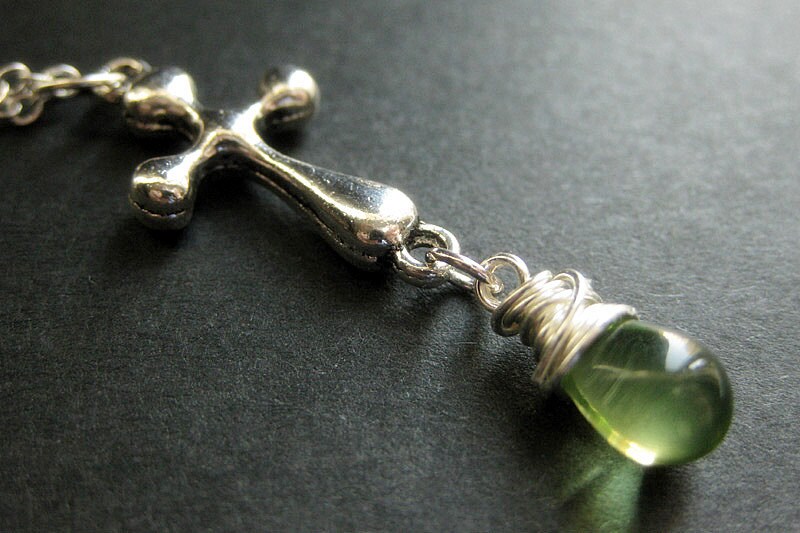 Green Necklace. Christian Necklace. Silver Cross Necklace. - Etsy