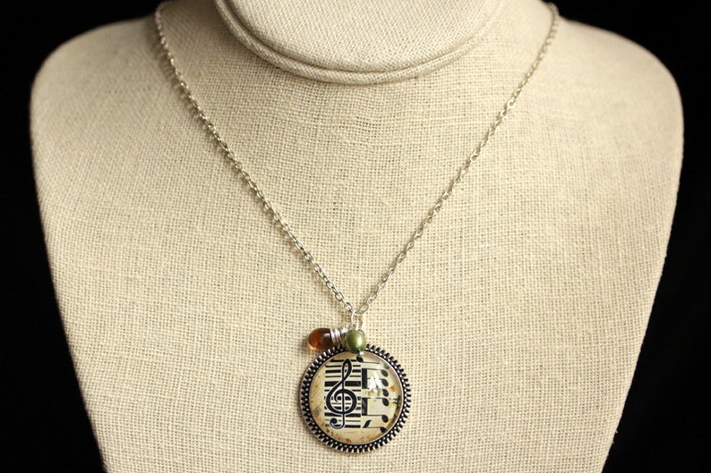 Music Necklace. Musical Notes Pendant. Piano Necklace With - Etsy