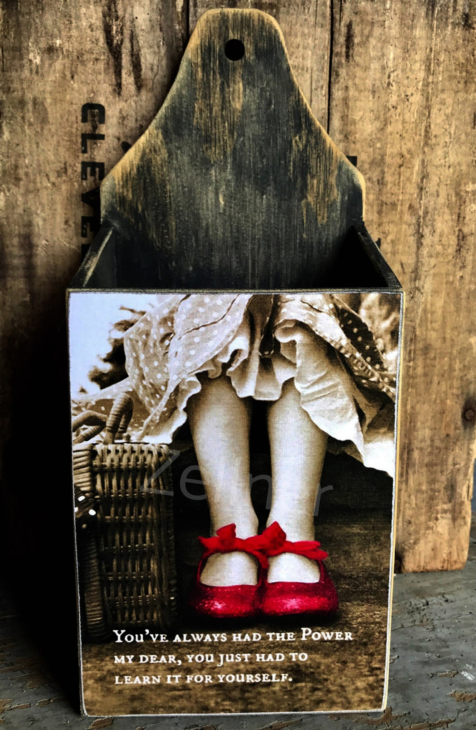Wooden Box / Featuring Beautiful Wizard of Oz Artwork / | Etsy