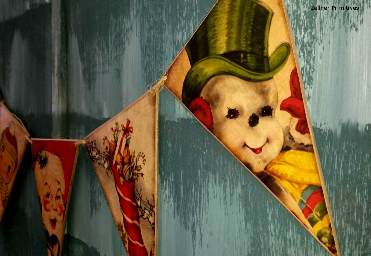 Wood Banner / Vintage Christmas Images / Each Pennant Measures | Etsy