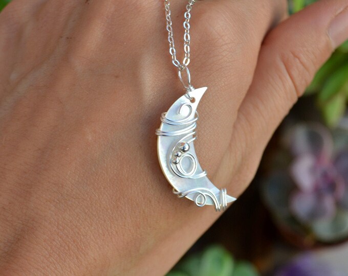 Gift Idea Magic Moon Necklace. FREE SHIPPING. Dainty Jewelry. Moon ...