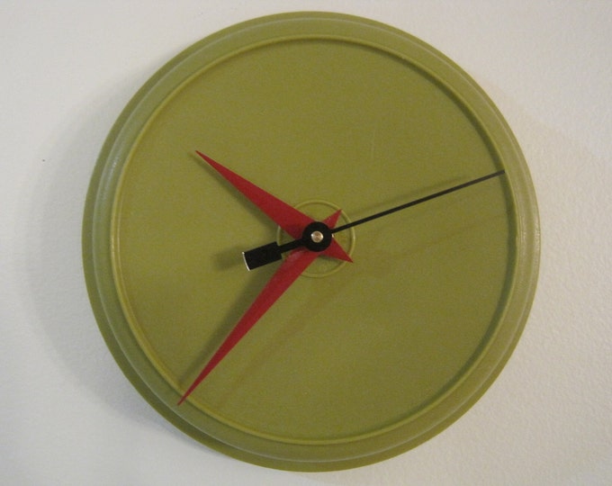 Avocado Tupperware Clock Upcycled Bowl - Etsy