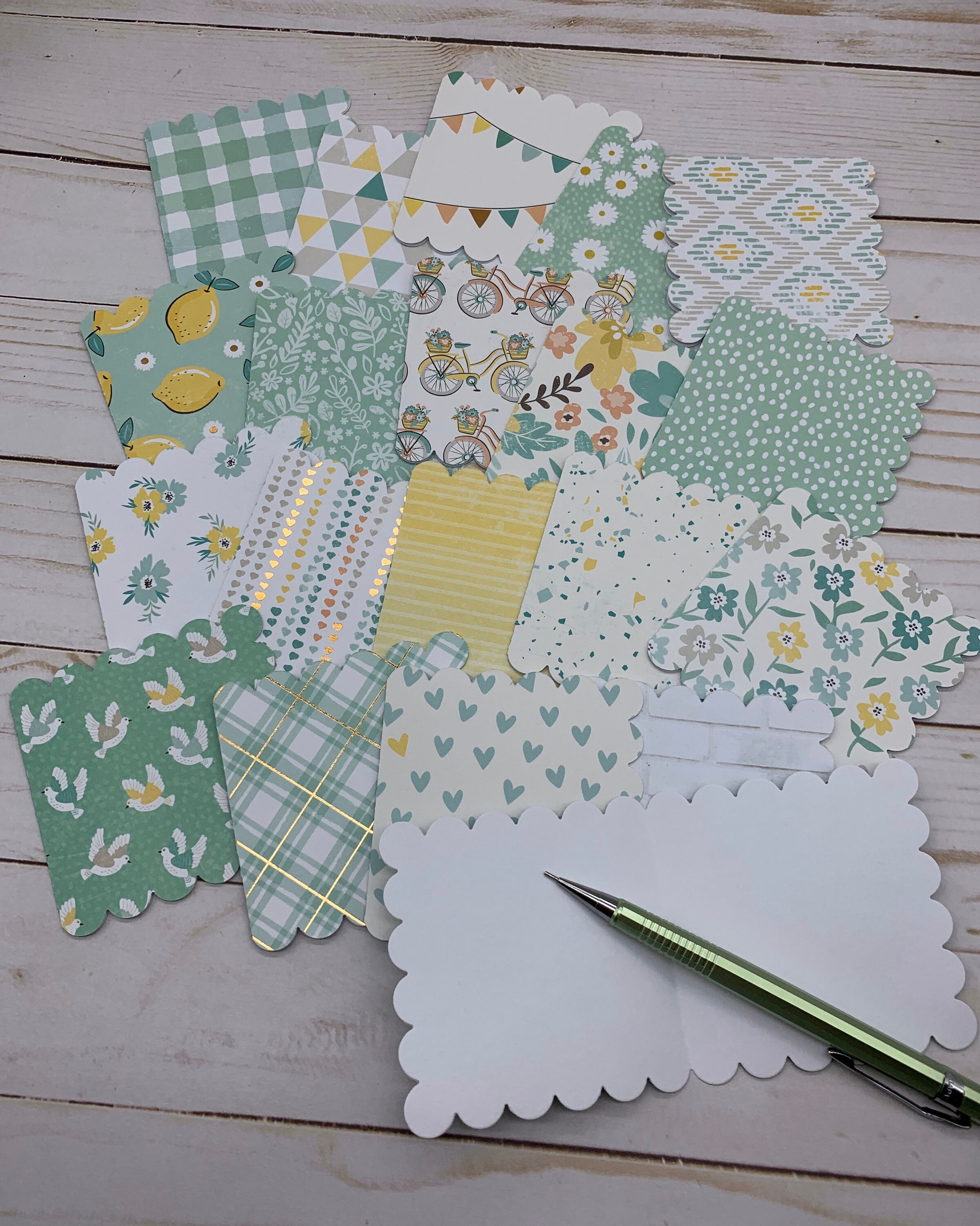 Assorted Note Cards Set of 20 Mini Scalloped Notecards 3x3 | Etsy