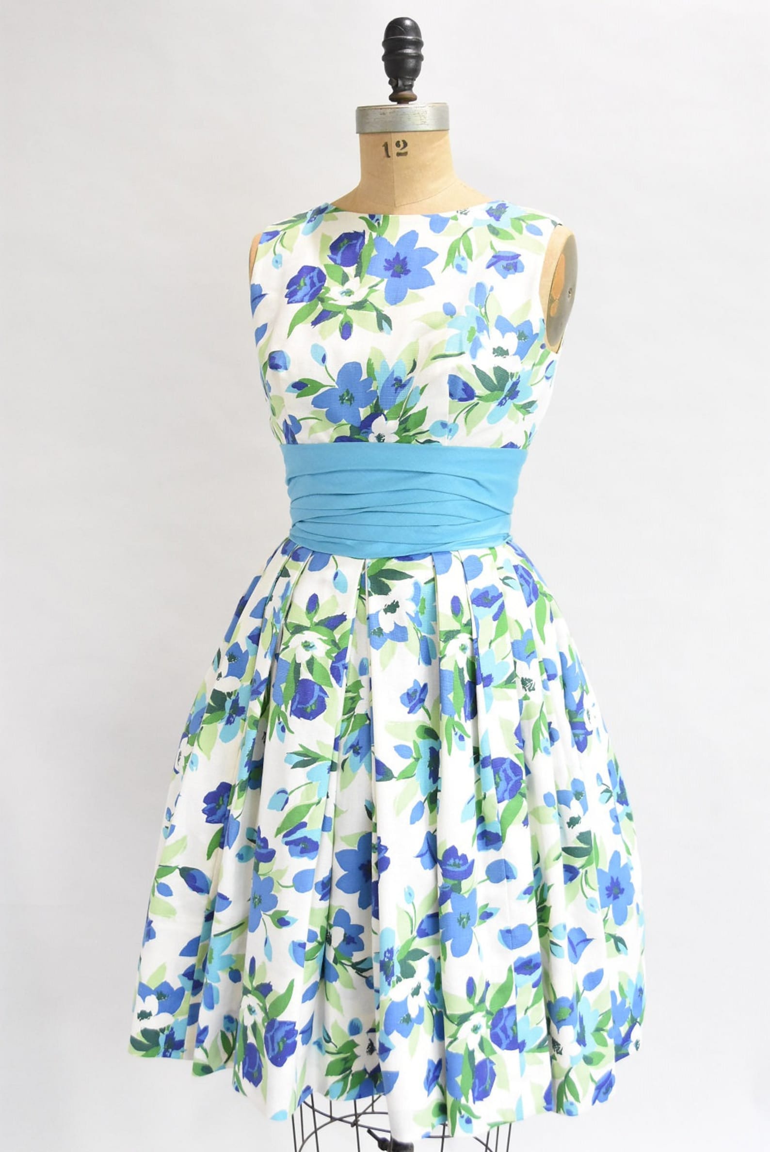 1950s Flowers of Fields Dress - Etsy