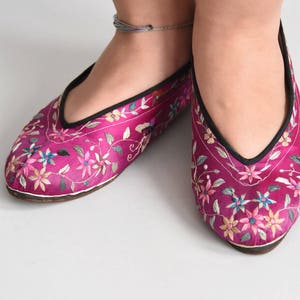 30s/ 40s Sweet Steps House Shoes/ Vintage Embroidered Slipper ...