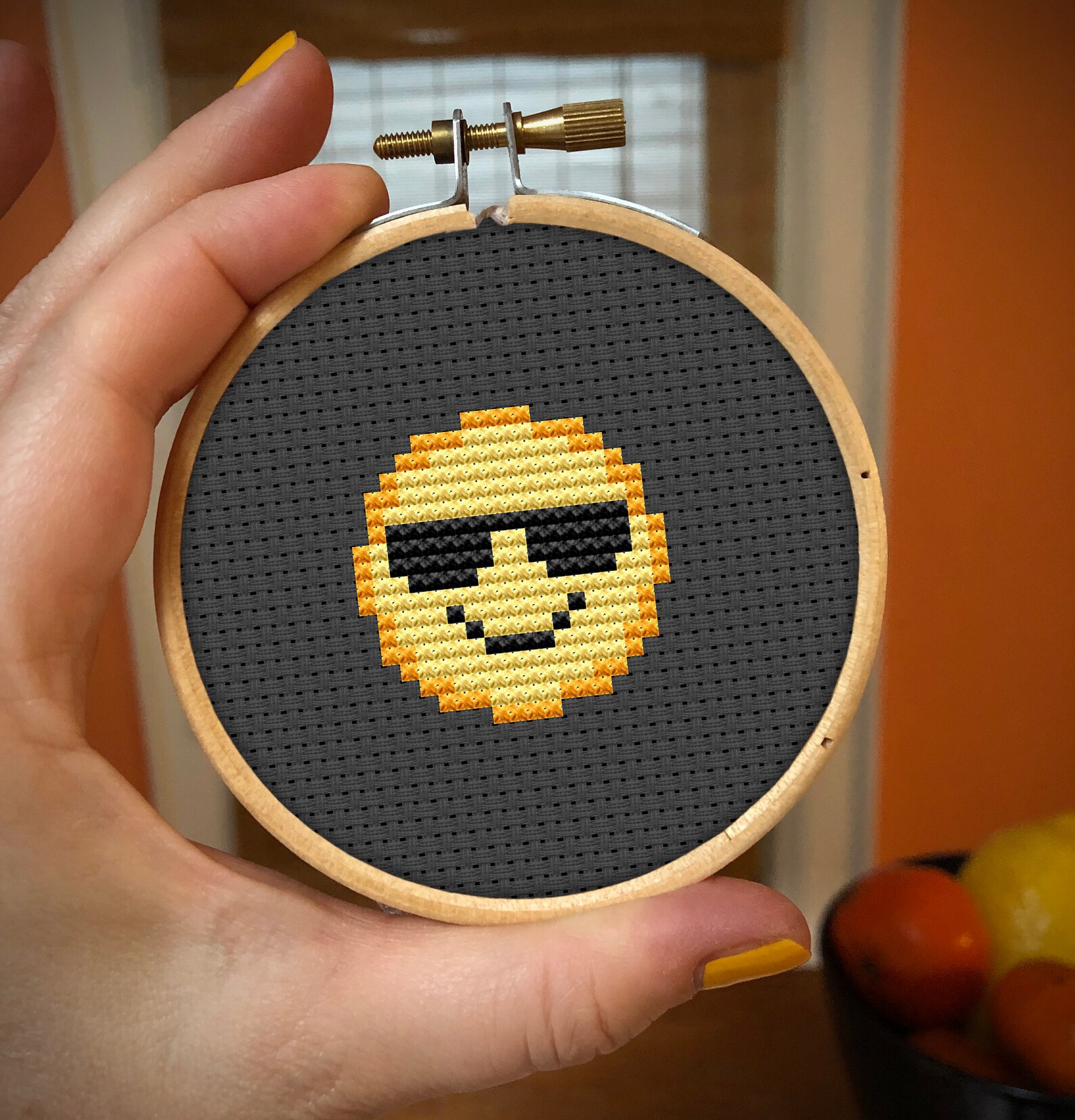 Emojis CROSS STITCH PATTERNS Pdf - Small, Quick, Fun and Easy, Emoji ...