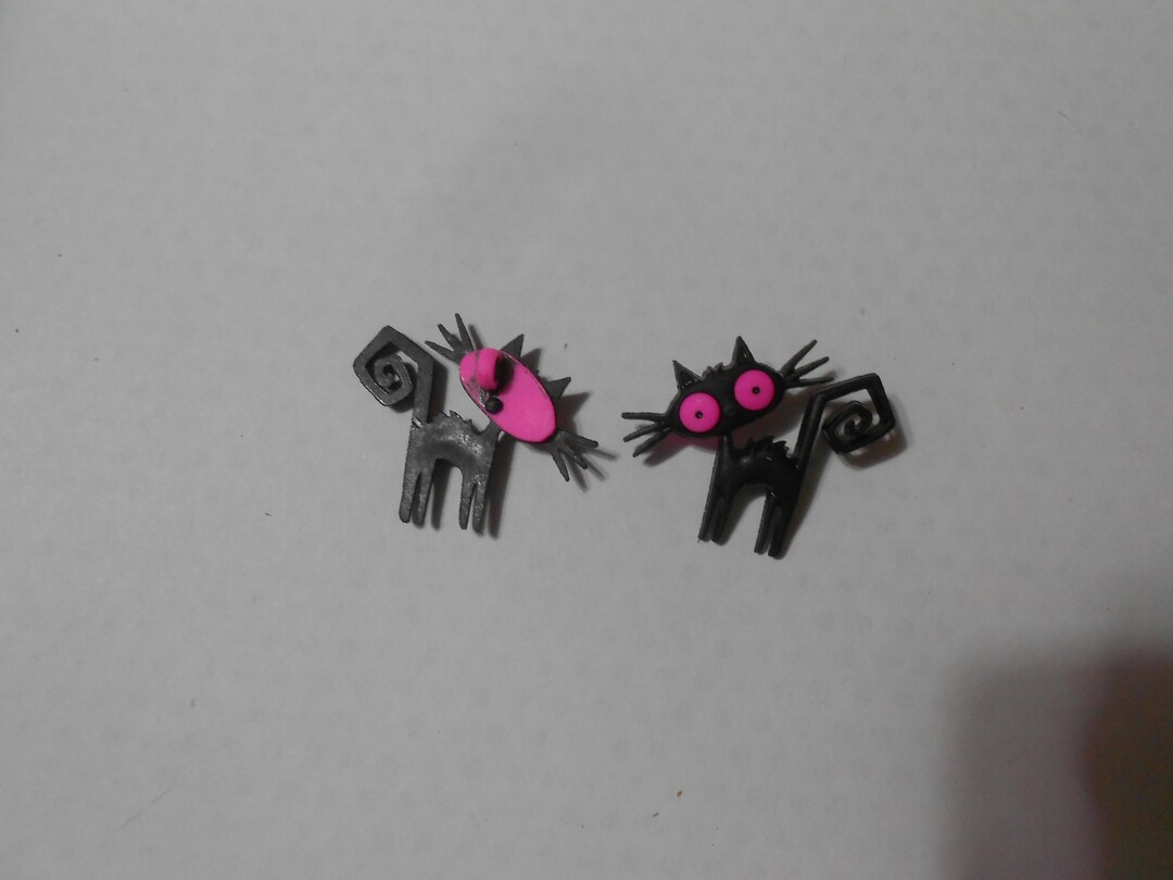 Novelty Button - CREEPED OUT CAT - Pink Eyes 1 3/8" - Etsy