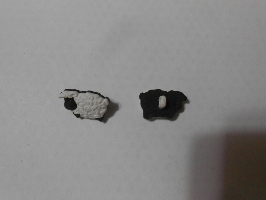 Novelty Button - WOOLY SHEEP 7/8" - Etsy