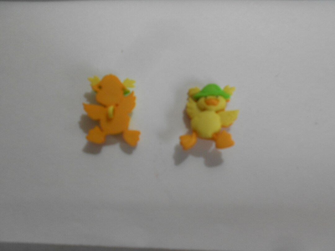 Novelty Button - PUDDLE JUMPERS - Duck W/green Hat 1 1/8" - Etsy