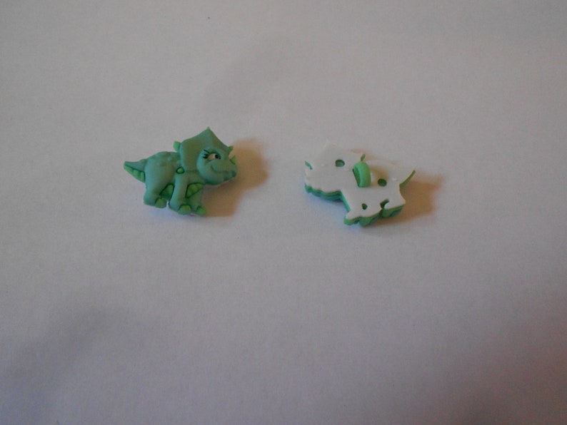 Novelty Button - STOMP, CHOMP & ROAR Dinosaurs - Triceratop 7/8" - Etsy