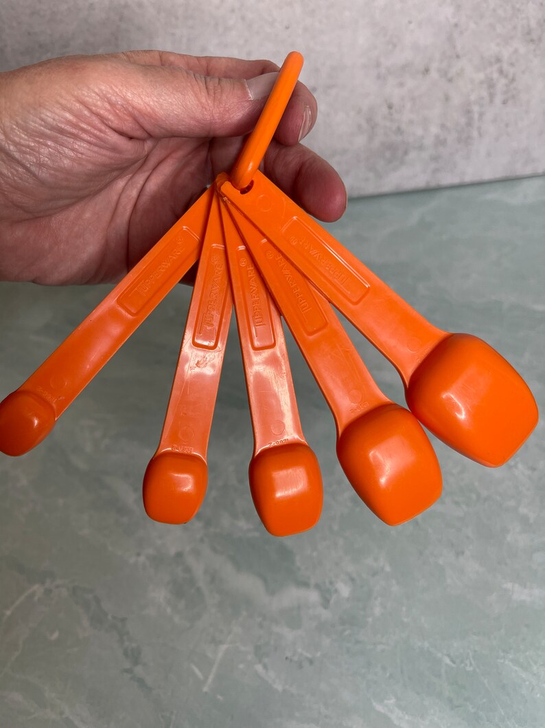 Vintage Tupperware 6pc MEASURING SPOONS Set Orange With D Ring - Etsy