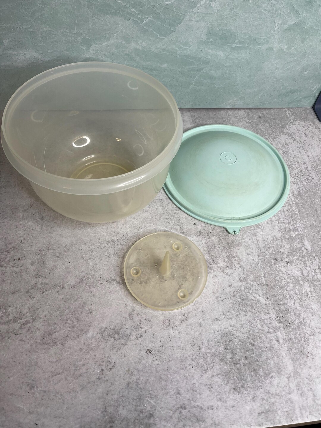 Vintage Tupperware Large Blue Lid Lettuce Bowl Keeper Dome Lid and ...