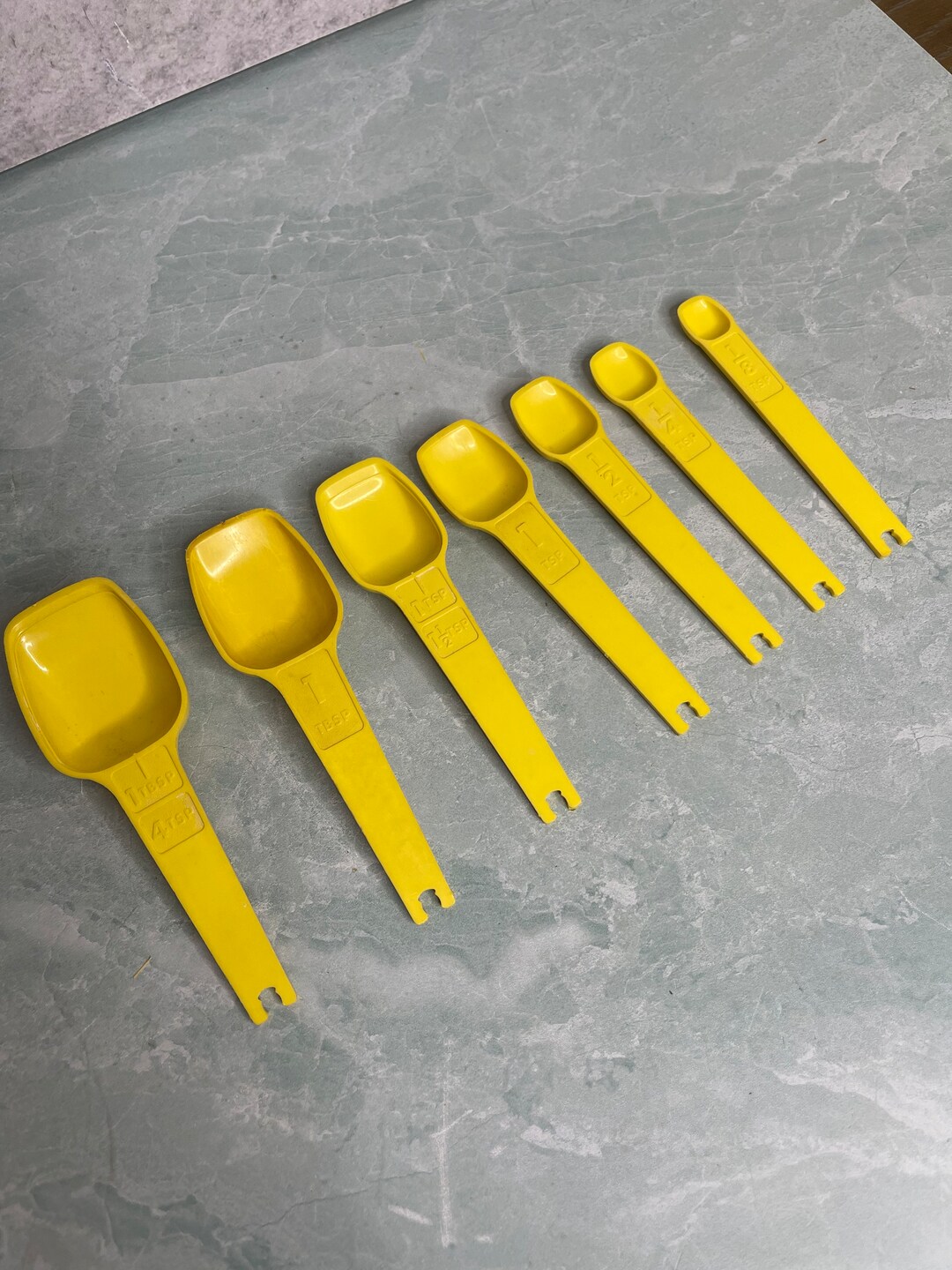 Vintage Tupperware 7pc MEASURING SPOONS Set Daffodil Yellow - Etsy