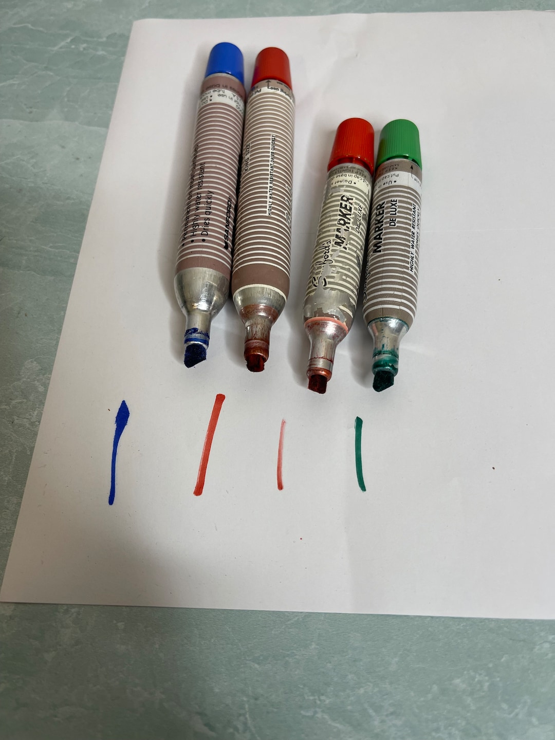 4 Vintage Sanford King Size and Deluxe Permanent Markers 1 Blue 2 Red 1 ...