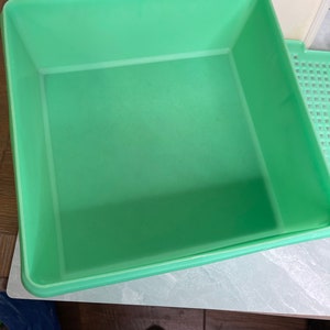 Vintage Tupperware Large Green Square Keeper 166-4 Square Seal 223-2 ...