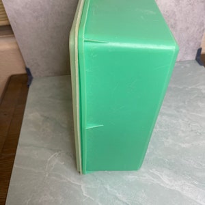 Vintage Tupperware Large Green Square Keeper 166-4 Square Seal 223-2 ...