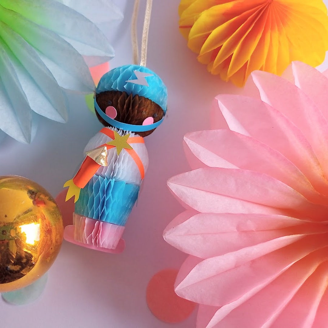 Spaceman/ Astronaut Christmas Honeycomb Ornament Retro - Etsy