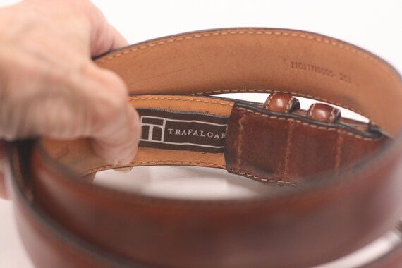 vintage trafalgar brown leather belt/size 34 - Gem