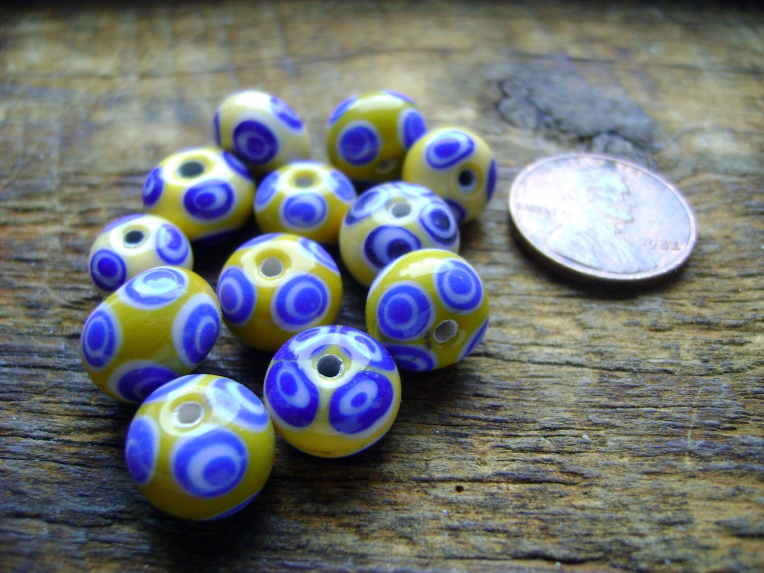 Bead Pattern 8a: Yellow and Blue Eye Bead (reproduction) - Etsy