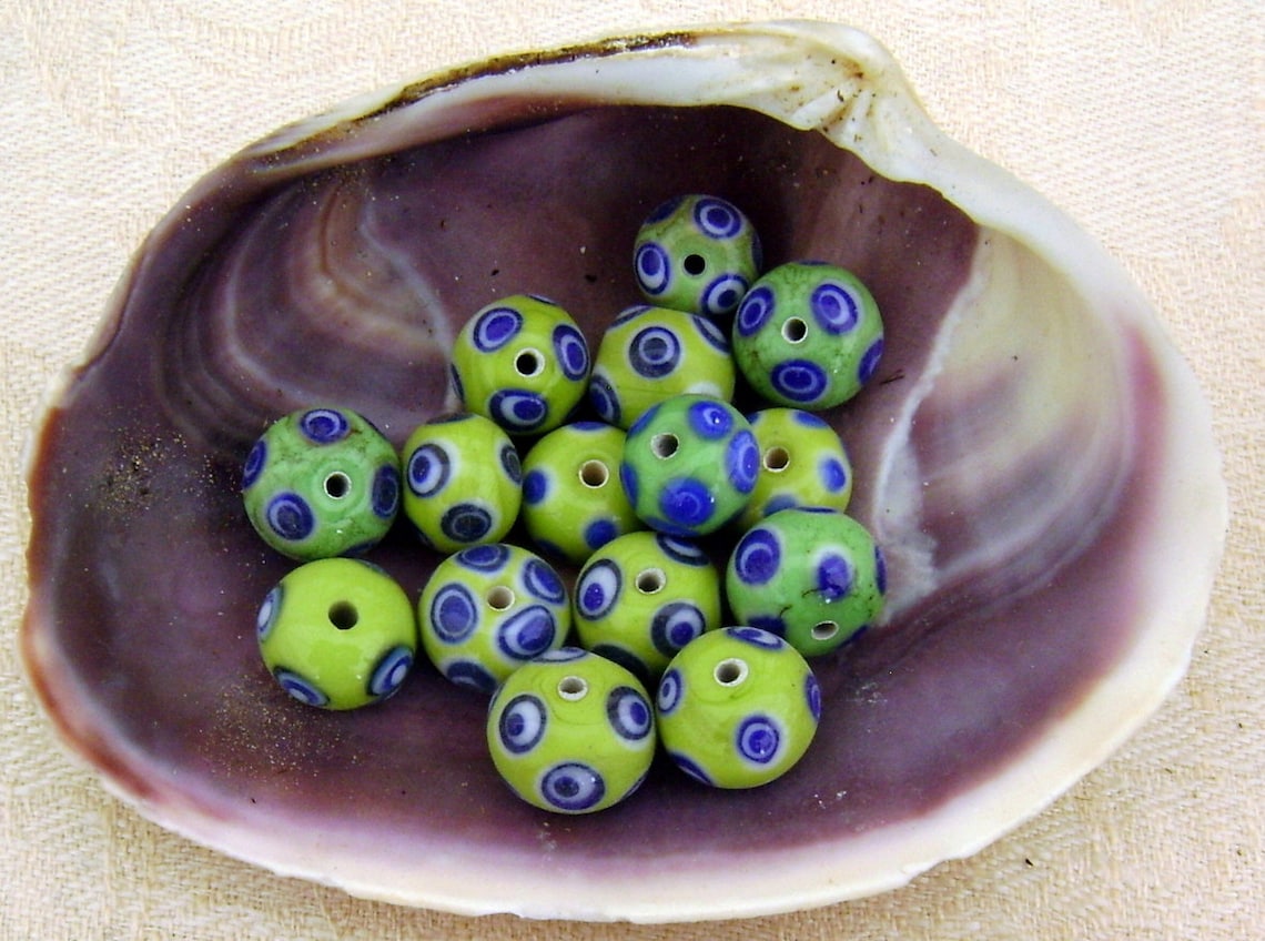 Bead Pattern 2: Green & Blue Eye Bead reproduction - Etsy
